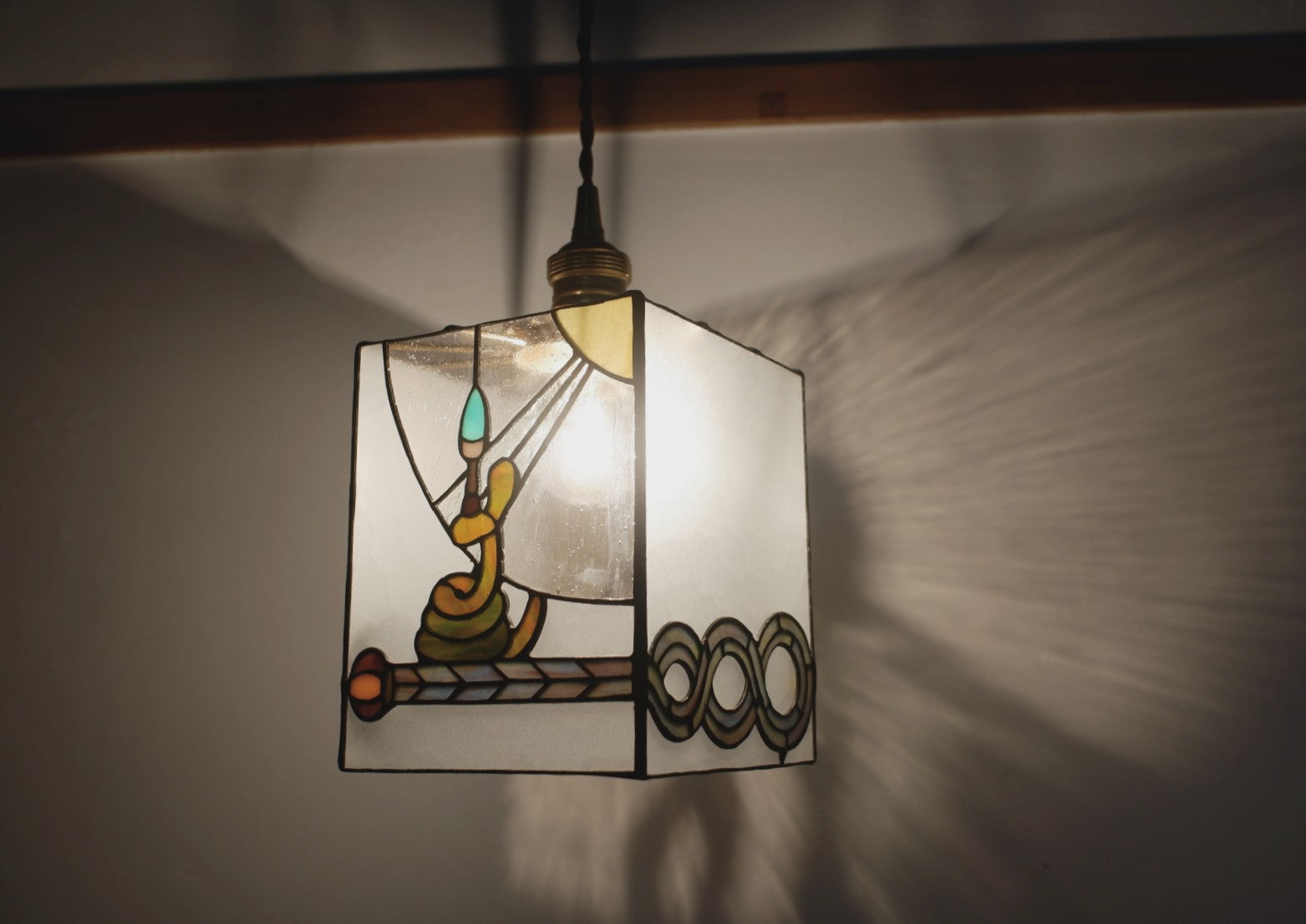 50- 二股尻尾の猫と2頭蛇 – bloom-glass